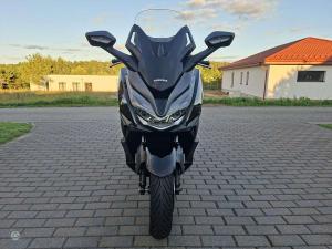Melns Honda Forza 2022 Viļņa, ar dzinēja tilpumu 0.13 L un nobraukumu 13 tūkst. km par 3350 €, foto 4 vietnē AUTOMOTO.COM.LV