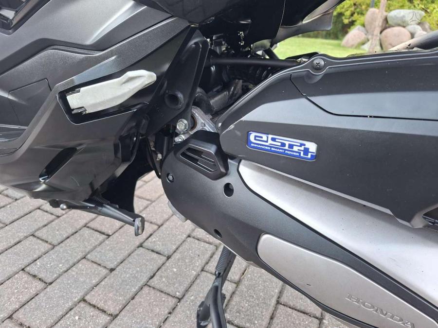 Melns Honda Forza 2022 Viļņa, ar dzinēja tilpumu 0.13 L un nobraukumu 13 tūkst. km par 3350 €, foto 7 vietnē AUTOMOTO.COM.LV