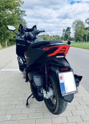 Black Honda Forza 2025 in Vilnius, with an engine capacity of 0.13 L and mileage of 4 thousand km for 4800 €, photo 5 on AUTOMOTO.COM.LV