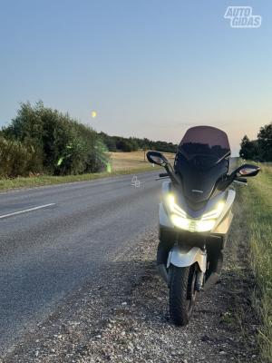 Pelēks Honda Forza 2017 Kauņa, ar dzinēja tilpumu 0.13 L un nobraukumu 14 tūkst. km par 2950 €, foto 11 vietnē AUTOMOTO.COM.LV