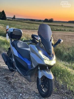 Pelēks Honda Forza 2017 Kauņa, ar dzinēja tilpumu 0.13 L un nobraukumu 14 tūkst. km par 2950 €, foto 12 vietnē AUTOMOTO.COM.LV