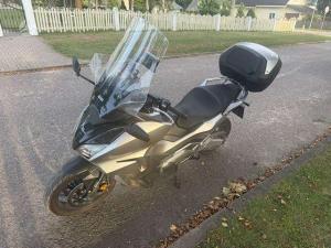 Grey Honda Forza 2021 in Kaunas, with an engine capacity of 0.75 L and mileage of 9 thousand km for 6500 €, photo 3 on AUTOMOTO.COM.LV