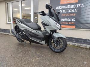 Pelēks Honda Forza 2022 Panevēža, ar dzinēja tilpumu 0.13 L un nobraukumu 16 tūkst. km par 3400 €, foto  vietnē AUTOMOTO.COM.LV