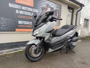 Grey Honda Forza 2022 in Panevezys, with an engine capacity of 0.13 L and mileage of 16 thousand km for 3400 €, photo 3 on AUTOMOTO.COM.LV