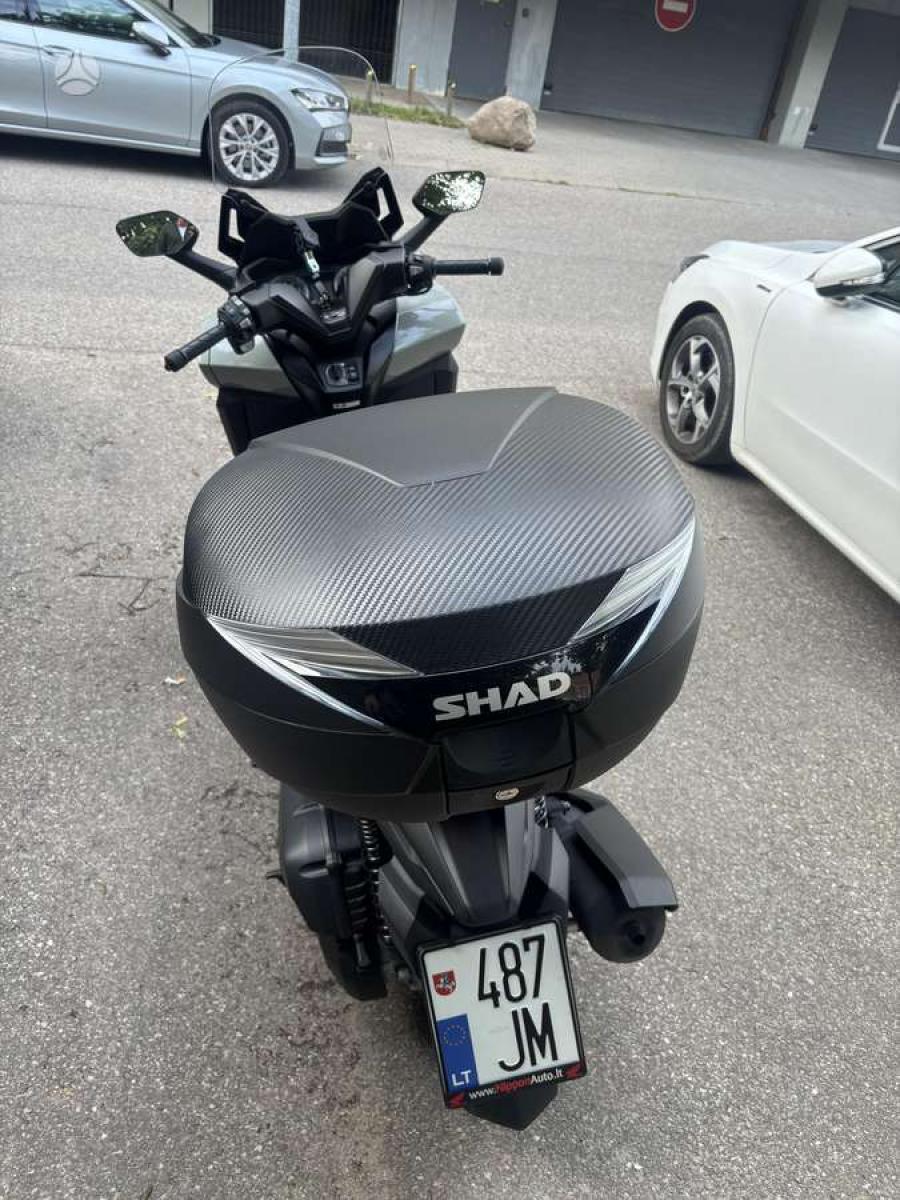 Grey Honda Forza 2024 in Vilnius, with an engine capacity of 0.13 L and mileage of 2 thousand km for 4500 €, photo 10 on AUTOMOTO.COM.LV