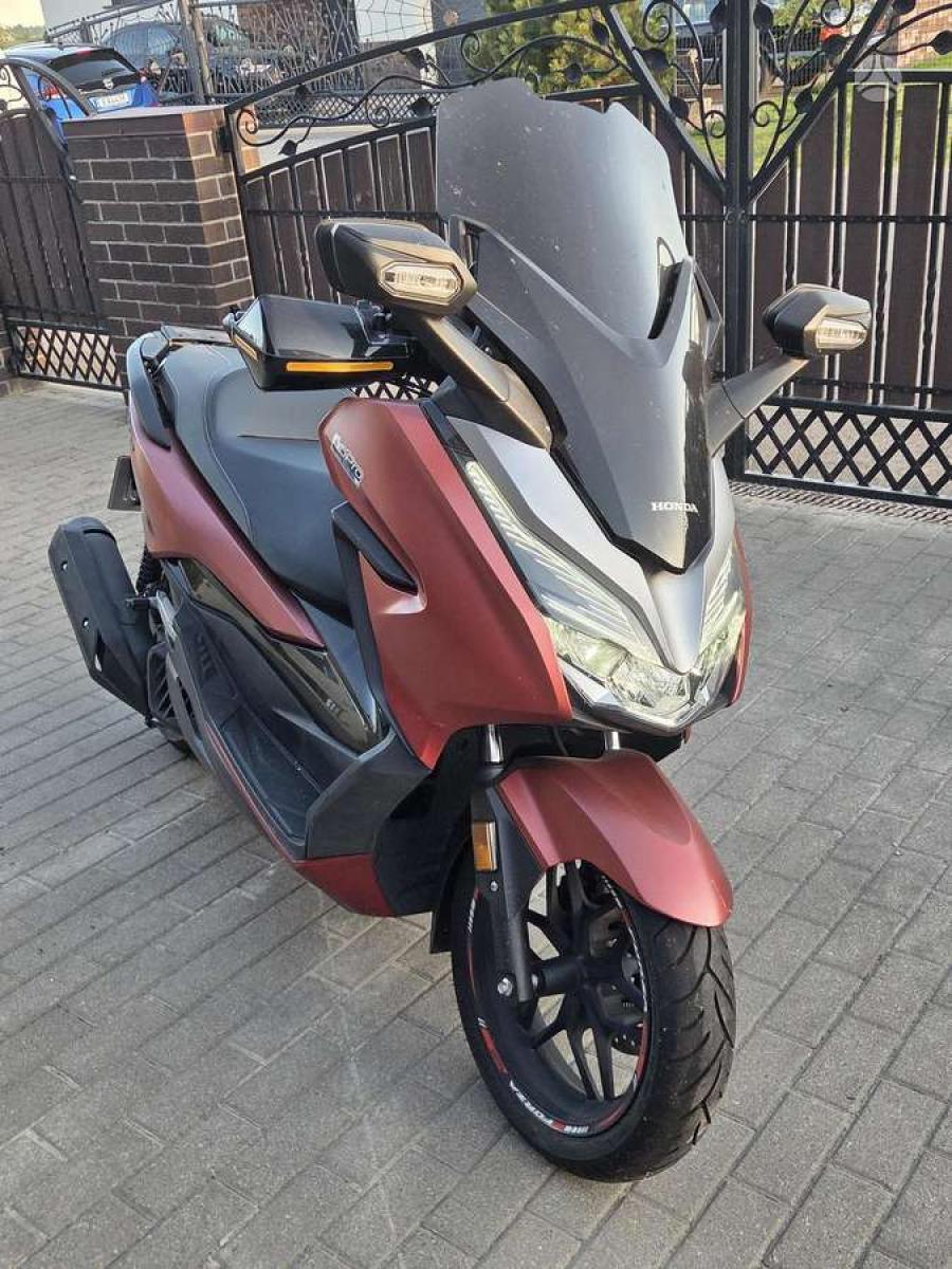 Honda Forza 2019 Šauļi, ar dzinēja tilpumu 0.13 L un nobraukumu 900 tūkst. km par 3200 €, foto 1 vietnē AUTOMOTO.COM.LV