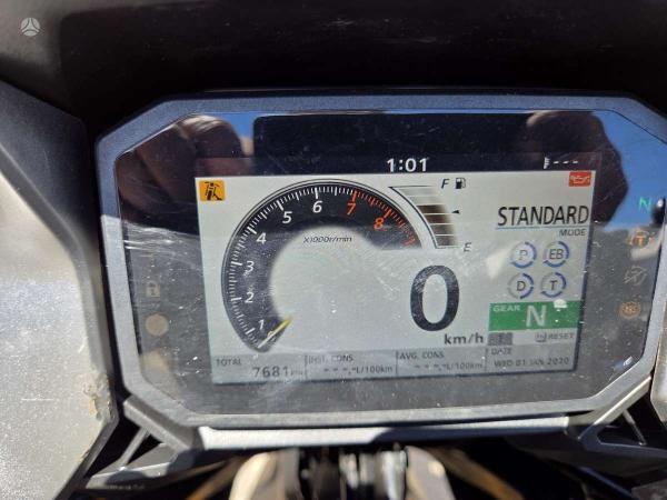 Honda Forza 2021 in Vilnius, with an engine capacity of 0.75 L and mileage of 8 thousand km for 4000 €, photo 10 on AUTOMOTO.COM.LV