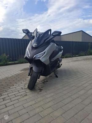 Honda Forza 2023 in Kaisiadorys, with an engine capacity of 0.13 L and mileage of 8 thousand km for 4100 €, photo  on AUTOMOTO.COM.LV