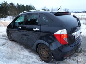 Black Honda FR-V 2005 in Ogre, with an engine capacity of 2.20 L and mileage of 356 thousand km for 1590 €, photo 6 on AUTOMOTO.COM.LV