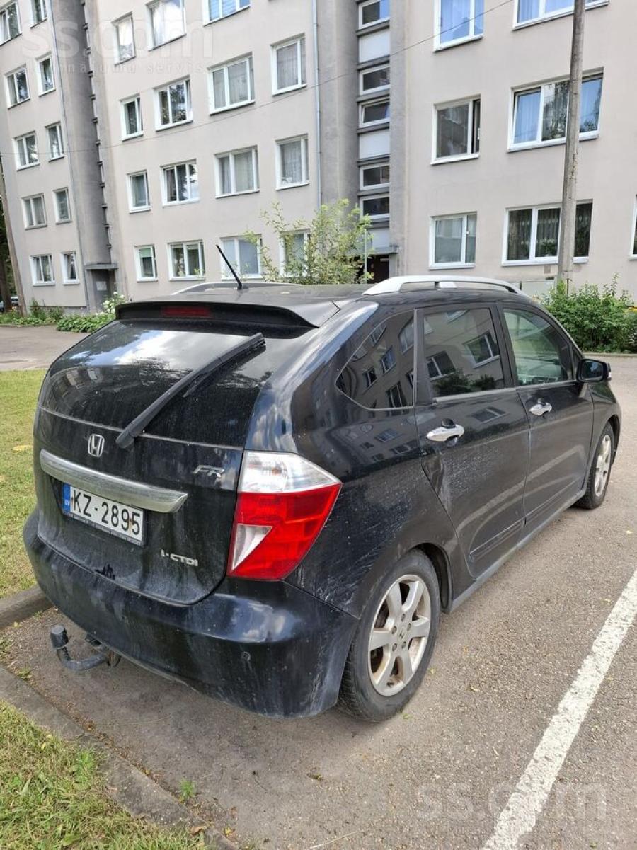 Черный Хонда ФРВ 2005 в Даугавпилс, объемом двигателя 2.20 л и пробегом 286 тыс. км за 1200 €, фото 3 на AUTOMOTO.COM.LV