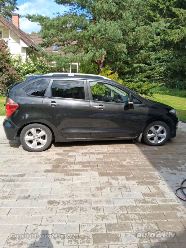Melns Honda FR-V 2007 Tallina, ar dzinēja tilpumu 1.90 L un nobraukumu 0 tūkst. km par 1400 €, foto 4 vietnē AUTOMOTO.COM.LV