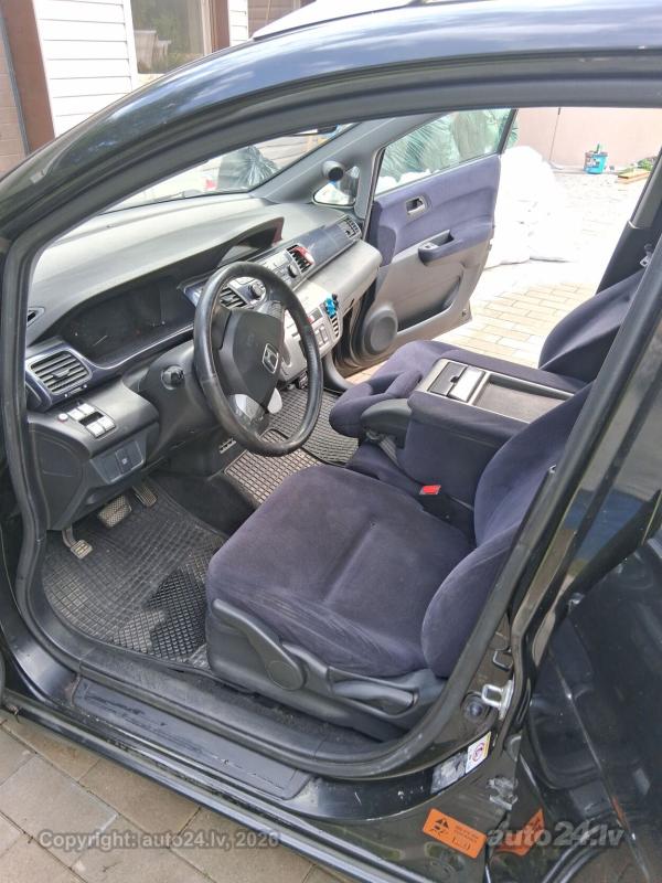 Melns Honda FR-V 2007 Tallina, ar dzinēja tilpumu 1.90 L un nobraukumu 0 tūkst. km par 1400 €, foto 11 vietnē AUTOMOTO.COM.LV