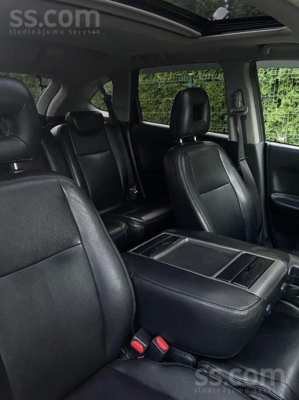 Black Honda FR-V 2007 in Riga, with an engine capacity of 1.80 L and mileage of 350 thousand km for 1990 €, photo 10 on AUTOMOTO.COM.LV