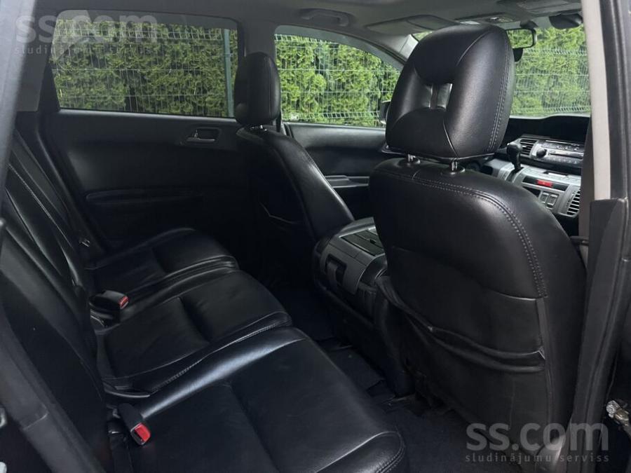 Black Honda FR-V 2007 in Riga, with an engine capacity of 1.80 L and mileage of 350 thousand km for 1990 €, photo 12 on AUTOMOTO.COM.LV