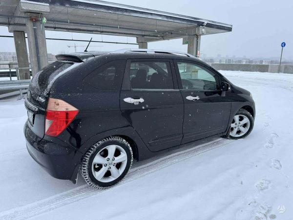 Black Honda FR-V 2008 in Vilnius, with an engine capacity of 1.80 L and mileage of 200 thousand km for 2950 €, photo 8 on AUTOMOTO.COM.LV