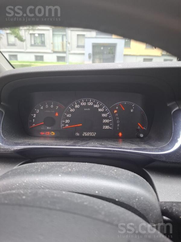 Melns Honda FR-V 2008 Rīga, ar dzinēja tilpumu 1.80 L un nobraukumu 270 tūkst. km par 1200 €, foto 4 vietnē AUTOMOTO.COM.LV