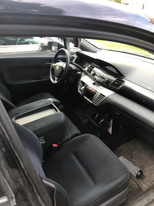 Melns Honda FR-V 2006 Kohtla-Jerve, ar dzinēja tilpumu 1.60 L un nobraukumu 37 tūkst. km par 1500 €, foto 7 vietnē AUTOMOTO.COM.LV