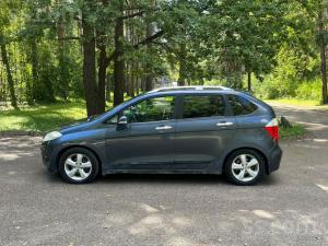 Melns Honda FR-V 2005 Rīga, ar dzinēja tilpumu 2.20 L un nobraukumu 0 tūkst. km par 890 €, foto 3 vietnē AUTOMOTO.COM.LV