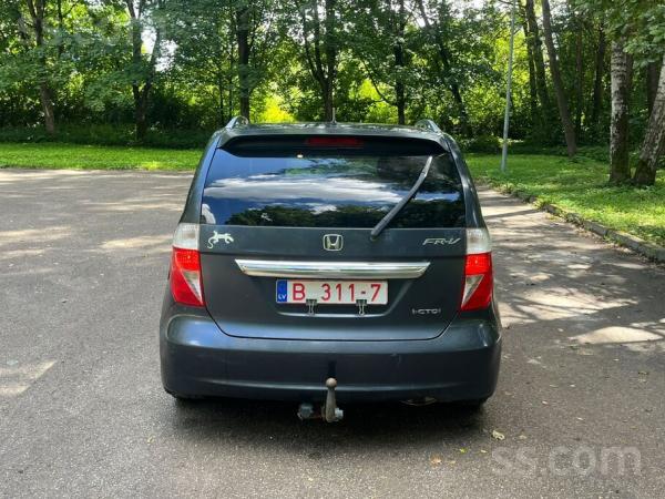 Melns Honda FR-V 2005 Rīga, ar dzinēja tilpumu 2.20 L un nobraukumu 0 tūkst. km par 890 €, foto 4 vietnē AUTOMOTO.COM.LV