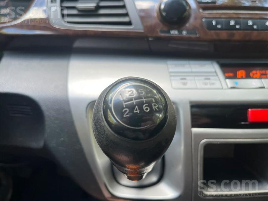 Melns Honda FR-V 2005 Rīga, ar dzinēja tilpumu 2.20 L un nobraukumu 0 tūkst. km par 890 €, foto 18 vietnē AUTOMOTO.COM.LV