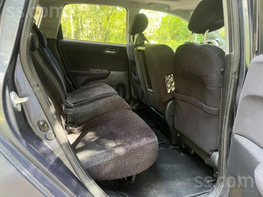 Melns Honda FR-V 2005 Rīga, ar dzinēja tilpumu 2.20 L un nobraukumu 0 tūkst. km par 890 €, foto 20 vietnē AUTOMOTO.COM.LV