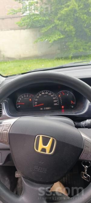 Melns Honda FR-V 2007 Rīga, ar dzinēja tilpumu 1.80 L un nobraukumu 317 tūkst. km par 1200 €, foto 7 vietnē AUTOMOTO.COM.LV