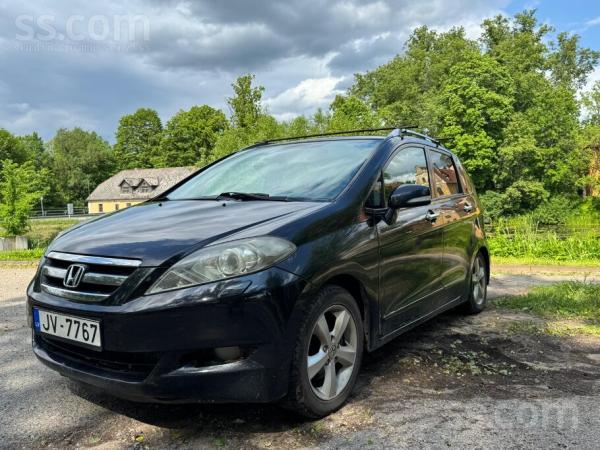 Black Honda FR-V 2008 in Cesis, with an engine capacity of 2.20 L and mileage of 249 thousand km for 1500 €, photo 2 on AUTOMOTO.COM.LV