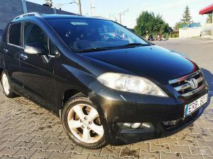 Black Honda FR-V 2009 in Vilnius, with an engine capacity of 1.80 L and mileage of 165 thousand km for 3550 €, photo 6 on AUTOMOTO.COM.LV