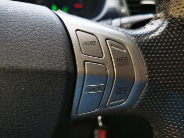 Black Honda FR-V 2009 in Vilnius, with an engine capacity of 1.80 L and mileage of 165 thousand km for 3550 €, photo 8 on AUTOMOTO.COM.LV