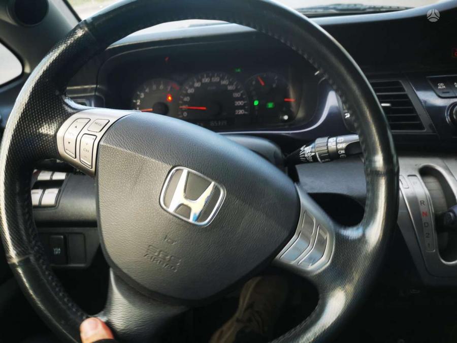 Black Honda FR-V 2009 in Vilnius, with an engine capacity of 1.80 L and mileage of 165 thousand km for 3550 €, photo 11 on AUTOMOTO.COM.LV