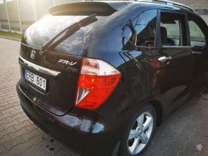 Black Honda FR-V 2009 in Vilnius, with an engine capacity of 1.80 L and mileage of 165 thousand km for 3550 €, photo 13 on AUTOMOTO.COM.LV