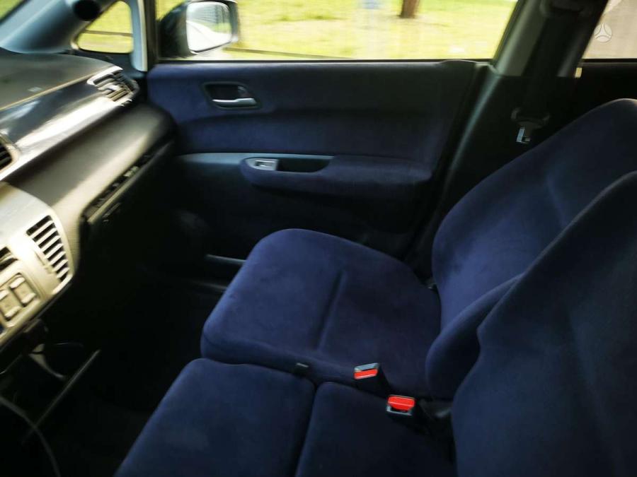Black Honda FR-V 2009 in Vilnius, with an engine capacity of 1.80 L and mileage of 165 thousand km for 3550 €, photo 14 on AUTOMOTO.COM.LV