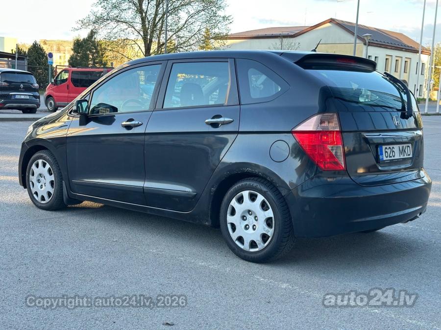 Black Honda FR-V 2007 in Tallinn, with an engine capacity of 1.80 L and mileage of 238 thousand km for 699 €, photo 6 on AUTOMOTO.COM.LV