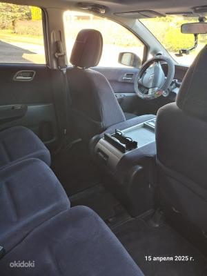 Black Honda FR-V 2008 in Tallinn, with an engine capacity of 0.10 L and mileage of 202 thousand km for 1200 €, photo 11 on AUTOMOTO.COM.LV