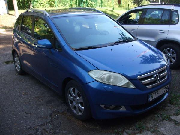 Honda FR-V 2005 in Druskininkai on AUTOMOTO.COM.LV Blue Honda FR-V 2005 in Druskininkai, with an engine capacity of 2.20 L and mileage of 335 thousand km for 600 €, photo 9 on AUTOMOTO.COM.LV