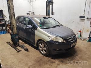 Zils Honda FR-V 2006 Ogre, ar dzinēja tilpumu 2.00 L un nobraukumu 290 tūkst. km par 750 €, foto 7 vietnē AUTOMOTO.COM.LV