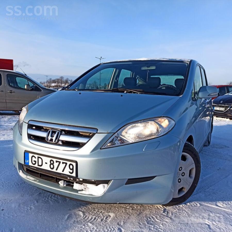 Zils Honda FR-V 2006 Daugavpils, ar dzinēja tilpumu 1.70 L un nobraukumu 0 tūkst. km par 1255 €, foto 1 vietnē AUTOMOTO.COM.LV