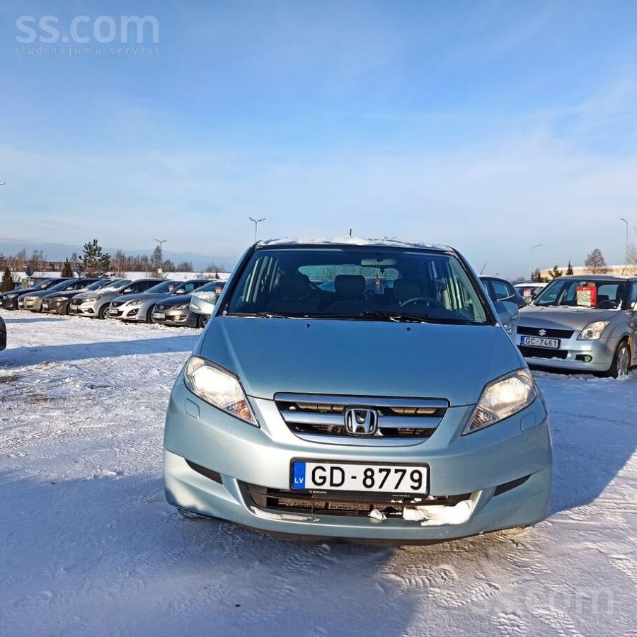 Zils Honda FR-V 2006 Daugavpils, ar dzinēja tilpumu 1.70 L un nobraukumu 0 tūkst. km par 1255 €, foto 2 vietnē AUTOMOTO.COM.LV