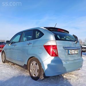 Zils Honda FR-V 2006 Daugavpils, ar dzinēja tilpumu 1.70 L un nobraukumu 0 tūkst. km par 1255 €, foto 6 vietnē AUTOMOTO.COM.LV