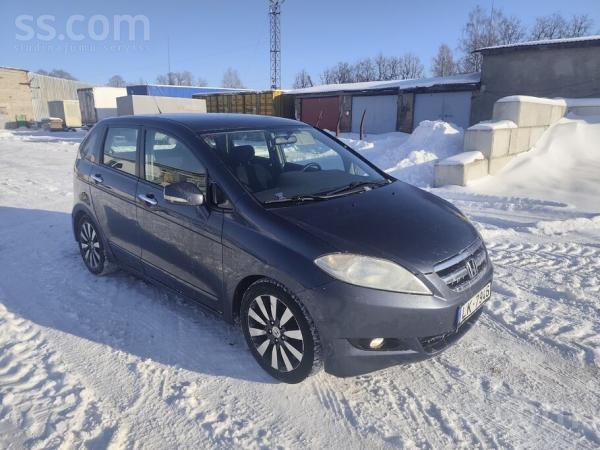 Blue Honda FR-V 2006 in Riga, with an engine capacity of 2.20 L and mileage of 330 thousand km for 800 €, photo 1 on AUTOMOTO.COM.LV