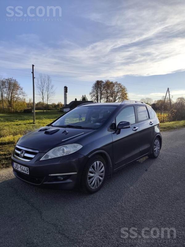 Blue Honda FR-V 2006 in Rezekne, with an engine capacity of 2.20 L and mileage of 300 thousand km for 800 €, photo 1 on AUTOMOTO.COM.LV