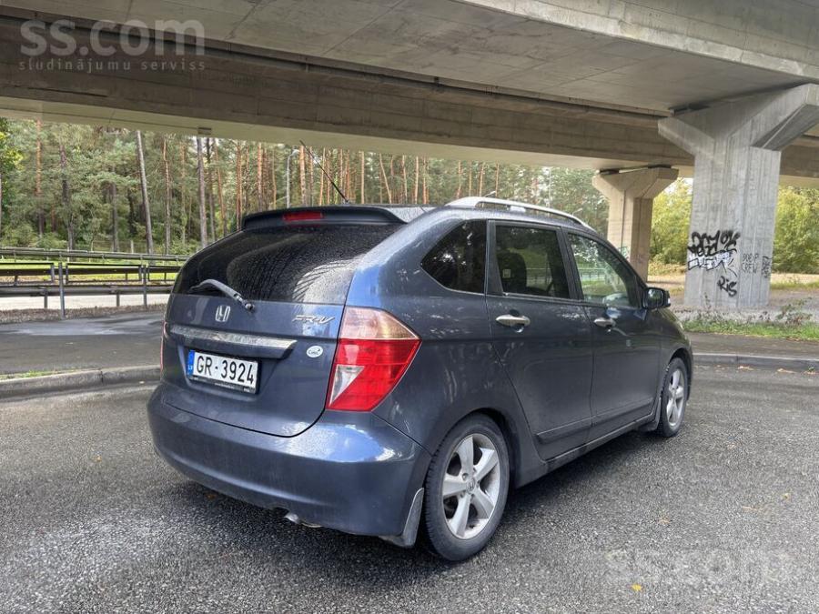 Blue Honda FR-V 2007 in Riga, with an engine capacity of 1.80 L and mileage of 0 thousand km for 1250 €, photo 3 on AUTOMOTO.COM.LV