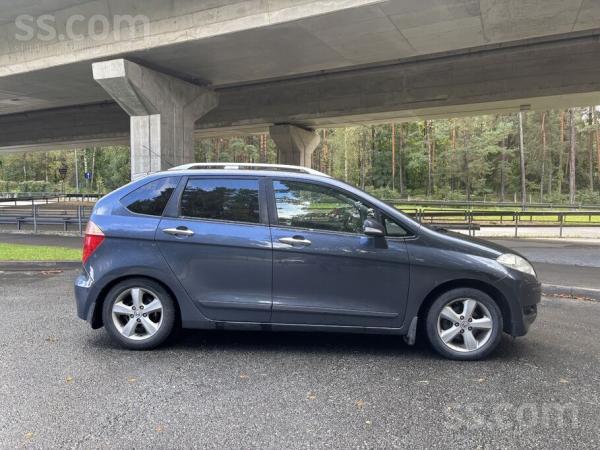 Blue Honda FR-V 2007 in Riga, with an engine capacity of 1.80 L and mileage of 0 thousand km for 1250 €, photo 4 on AUTOMOTO.COM.LV