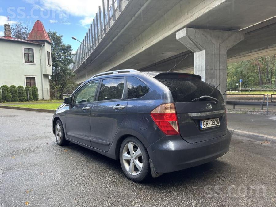 Blue Honda FR-V 2007 in Riga, with an engine capacity of 1.80 L and mileage of 0 thousand km for 1250 €, photo 10 on AUTOMOTO.COM.LV