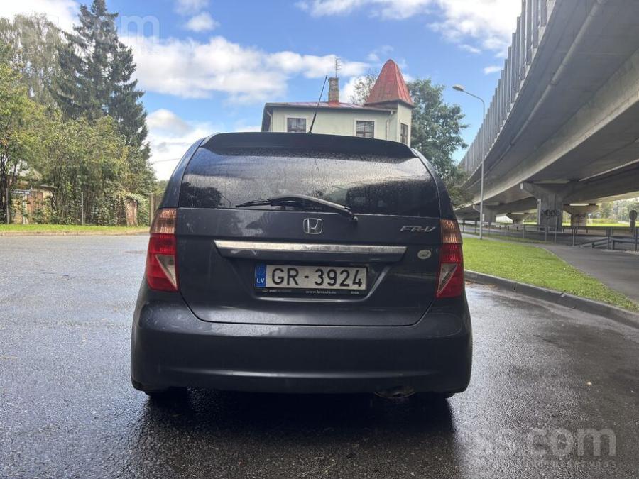 Blue Honda FR-V 2007 in Riga, with an engine capacity of 1.80 L and mileage of 0 thousand km for 1250 €, photo 15 on AUTOMOTO.COM.LV
