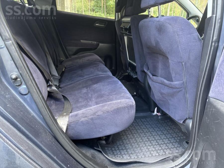 Blue Honda FR-V 2007 in Riga, with an engine capacity of 1.80 L and mileage of 0 thousand km for 1250 €, photo 22 on AUTOMOTO.COM.LV