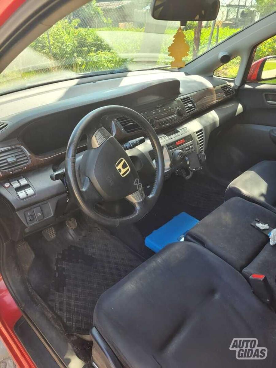 Honda FR-V 2007 Kauņa, ar dzinēja tilpumu 2.00 L un nobraukumu 260 tūkst. km par 1100 €, foto 5 vietnē AUTOMOTO.COM.LV