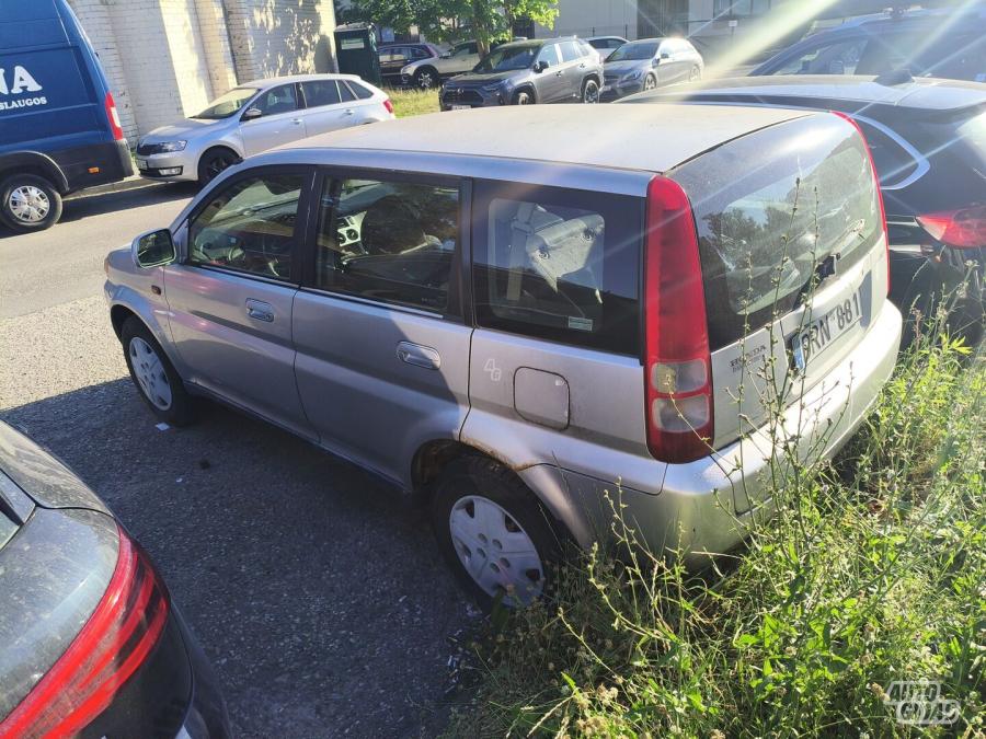 Honda FR-V 2000 in Vilnius, with an engine capacity of 1.60 L and mileage of 20 thousand km for 350 €, photo 4 on AUTOMOTO.COM.LV