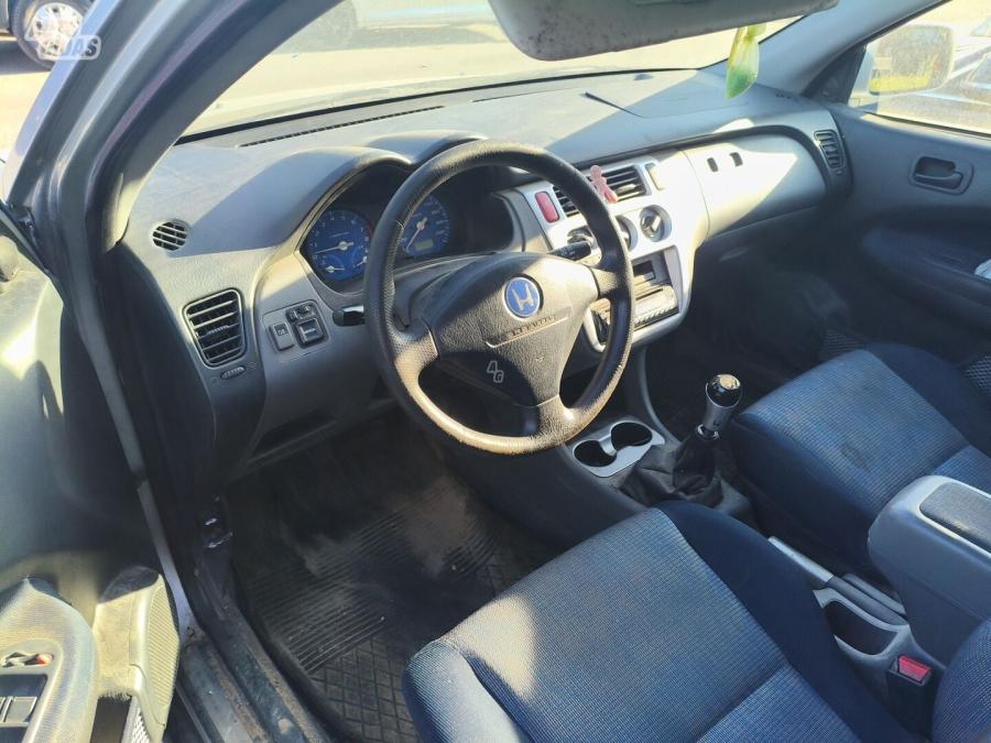 Honda FR-V 2000 in Vilnius, with an engine capacity of 1.60 L and mileage of 20 thousand km for 350 €, photo 6 on AUTOMOTO.COM.LV