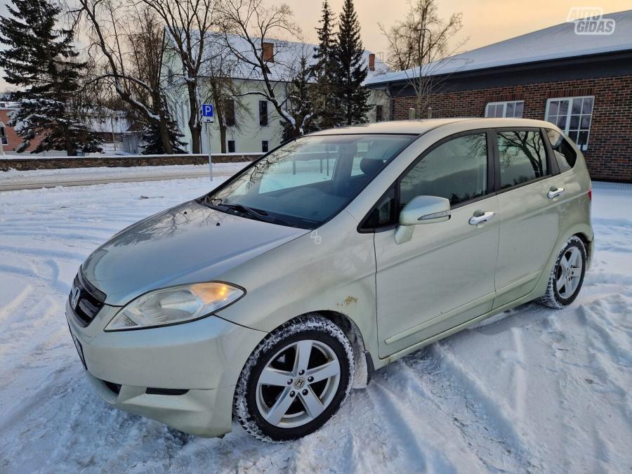 Зеленый Хонда ФРВ 2005 в Укмерге, объемом двигателя 1.70 л и пробегом 374 тыс. км за 950 €, фото 3 на AUTOMOTO.COM.LV